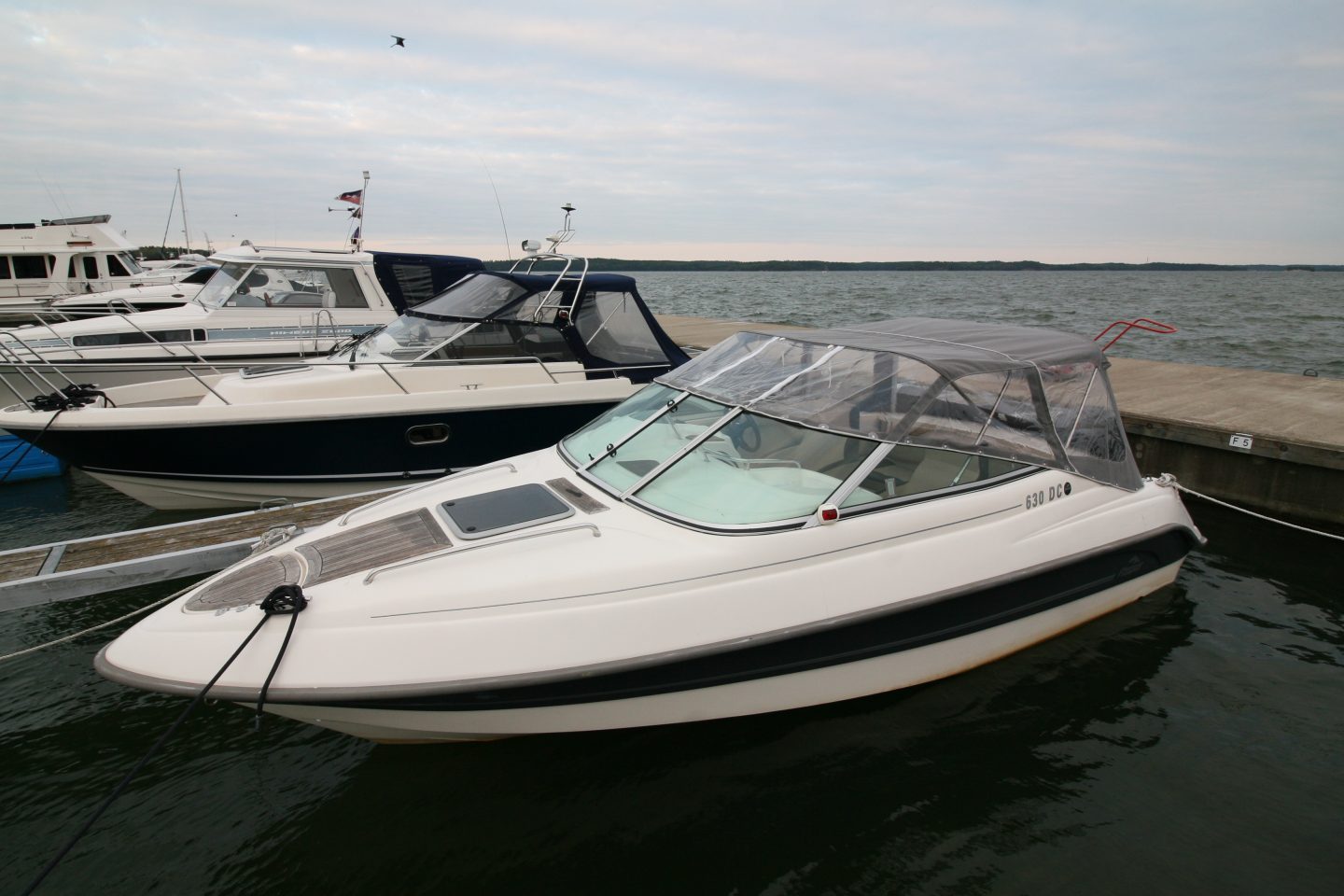 2008 Flipper 630 DC Nytt kapell - Broker Sweden Scandinavia